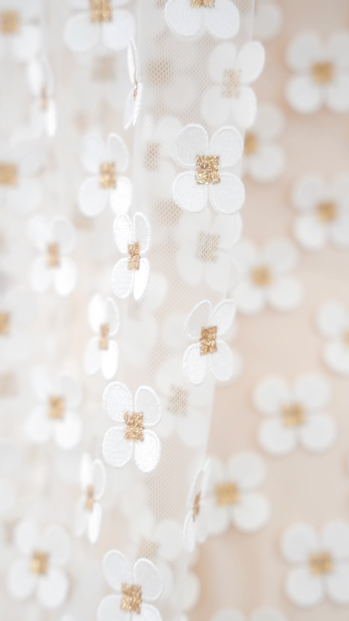 Keres Dress Ivory Appliqué Daisy Lace | Suzannah London